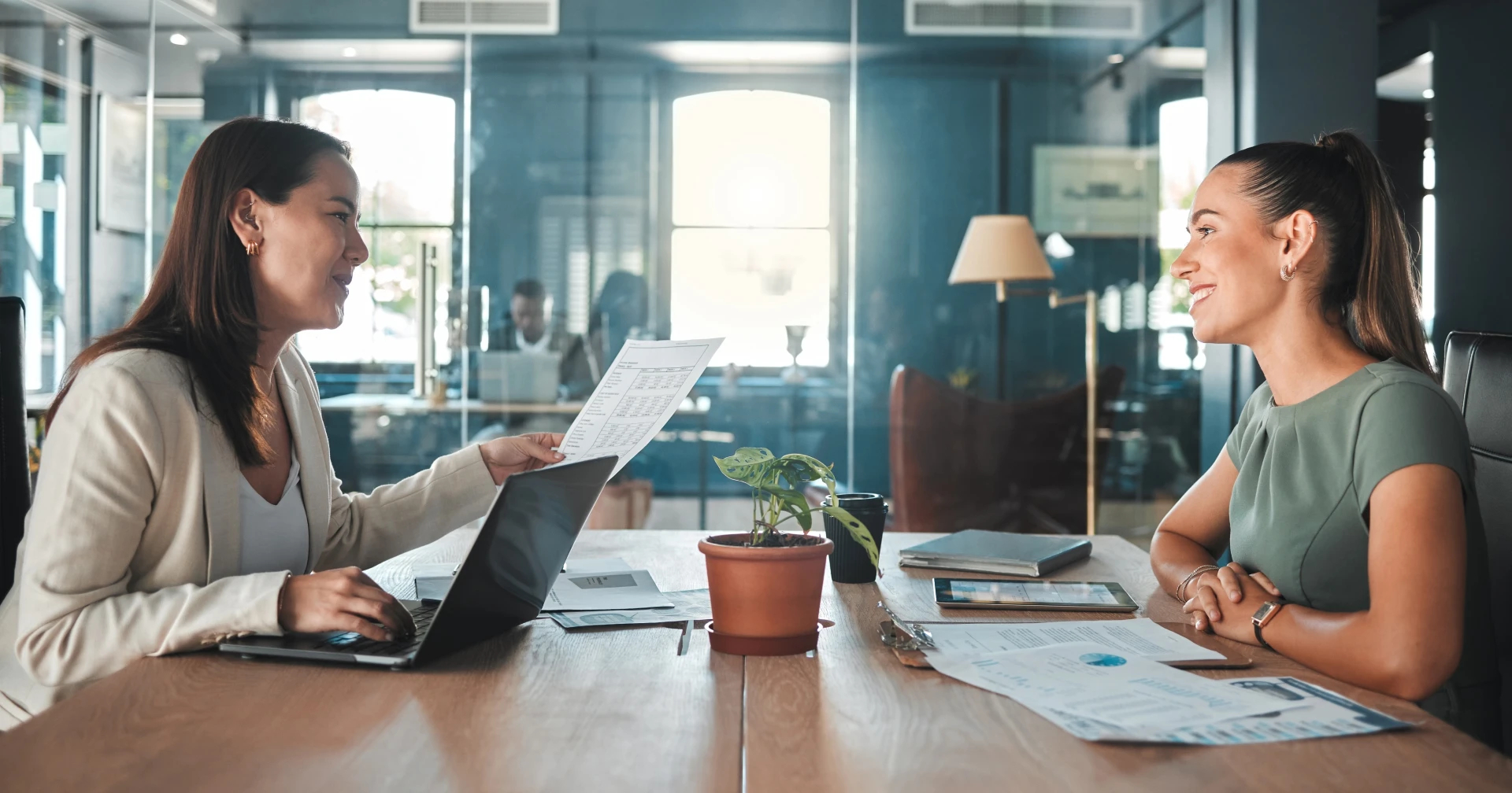 How To Answer “Tell Me A Little Bit About Yourself” In Interviews The ...